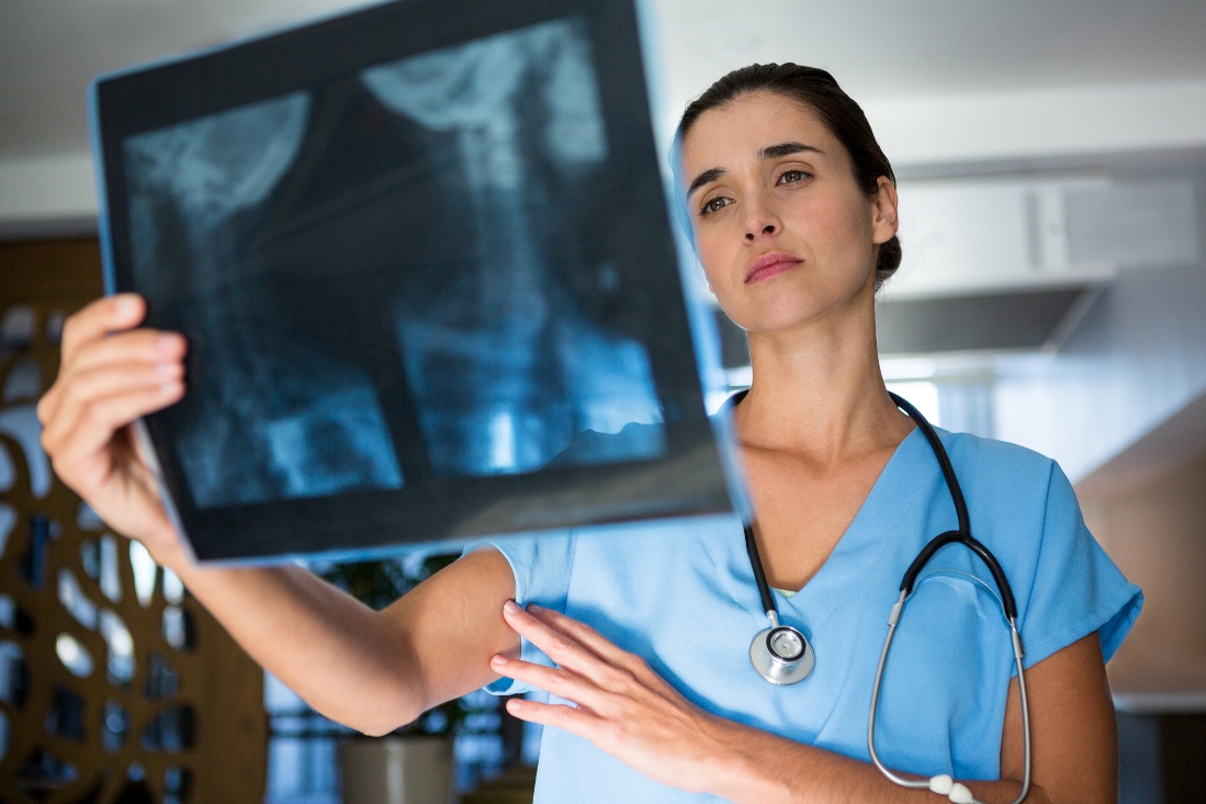 ¿Qué papel juega un traumatólogo en el cuidado de la cadera? - Corbi Clinic